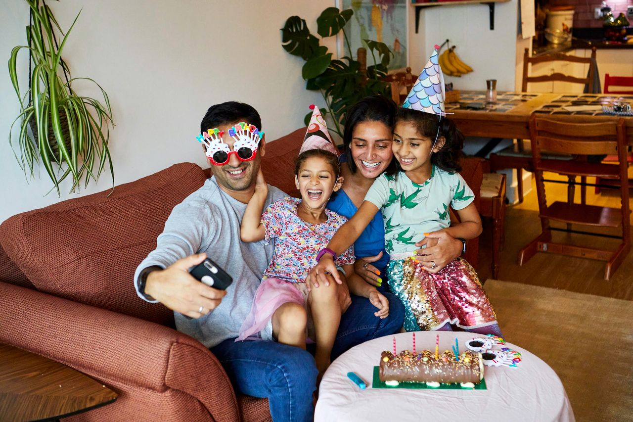 Using Dropbox to Share Photos with Family or Friends - Dropbox